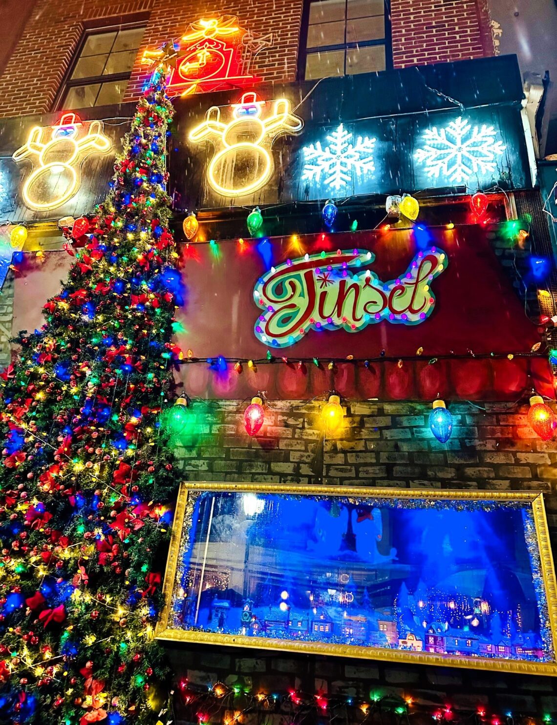 Christmas Pop-up Bar Tinsel Brings Season’s Gleam to Philadelphia ...